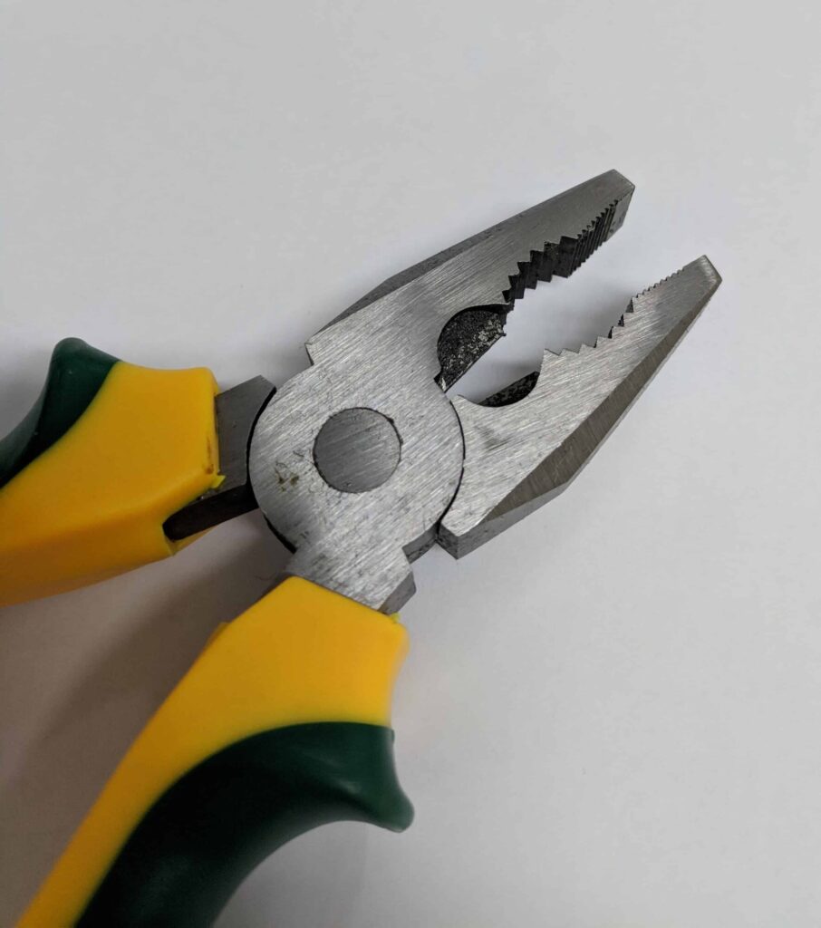 Heavy Duty Bull Nose Pliers - High Quality Soft Grip Handles - 150mm ...