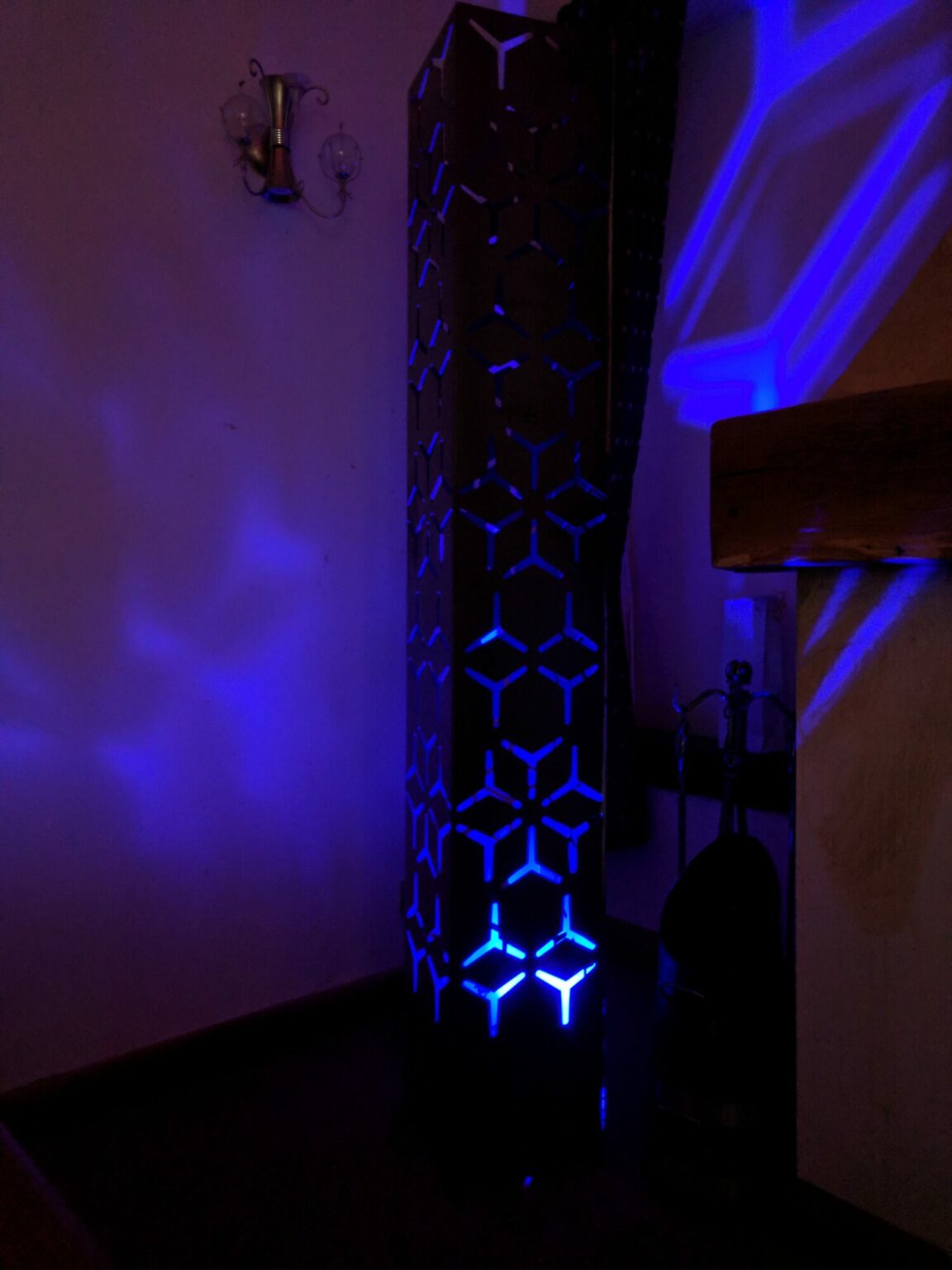 LED Light Towers 1800mm high x 265mm wide | Geo | Jet Black Powder Coat ...