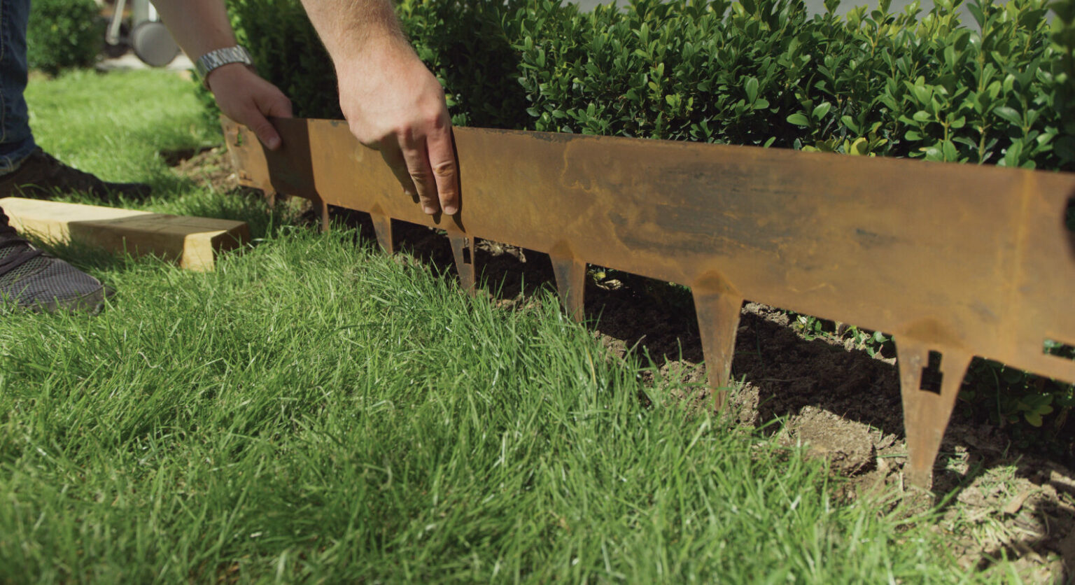 CORE EDGE HD Steel Lawn Edging | 2.5mm Thick | 1075mm (5 Linear Metres ...