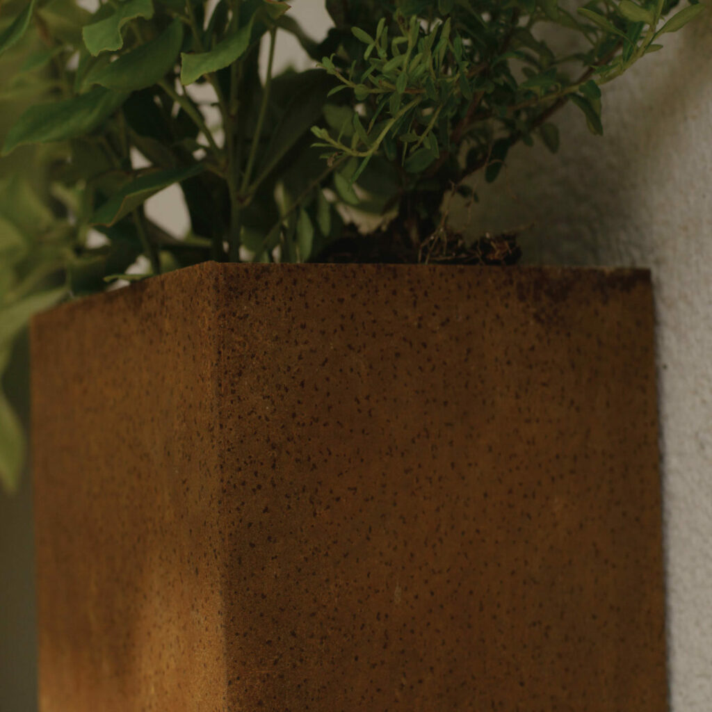 Mini Cube Planter | 100 x 100 x 100mm | Black or Corten Steel - The ...